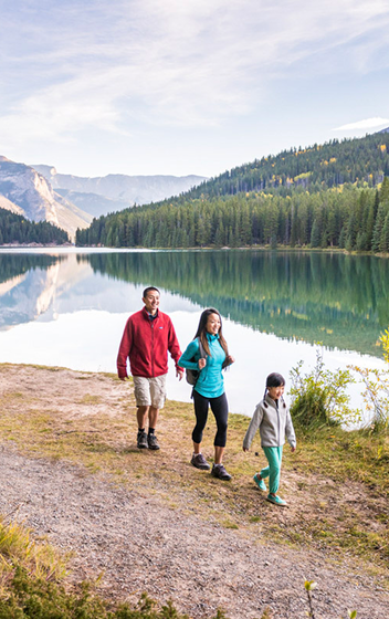 The Free App That Welcomes Newcomers to Canada | Canoo