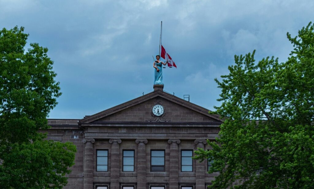 Your Complete Guide to Regina Transit: Fares, Routes & Tips